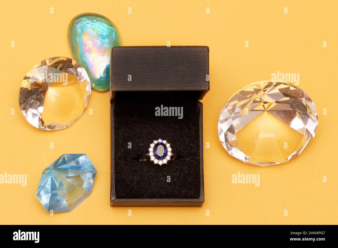 Large sparkling blue diamonds hi-res stock photography and images - Alamy
