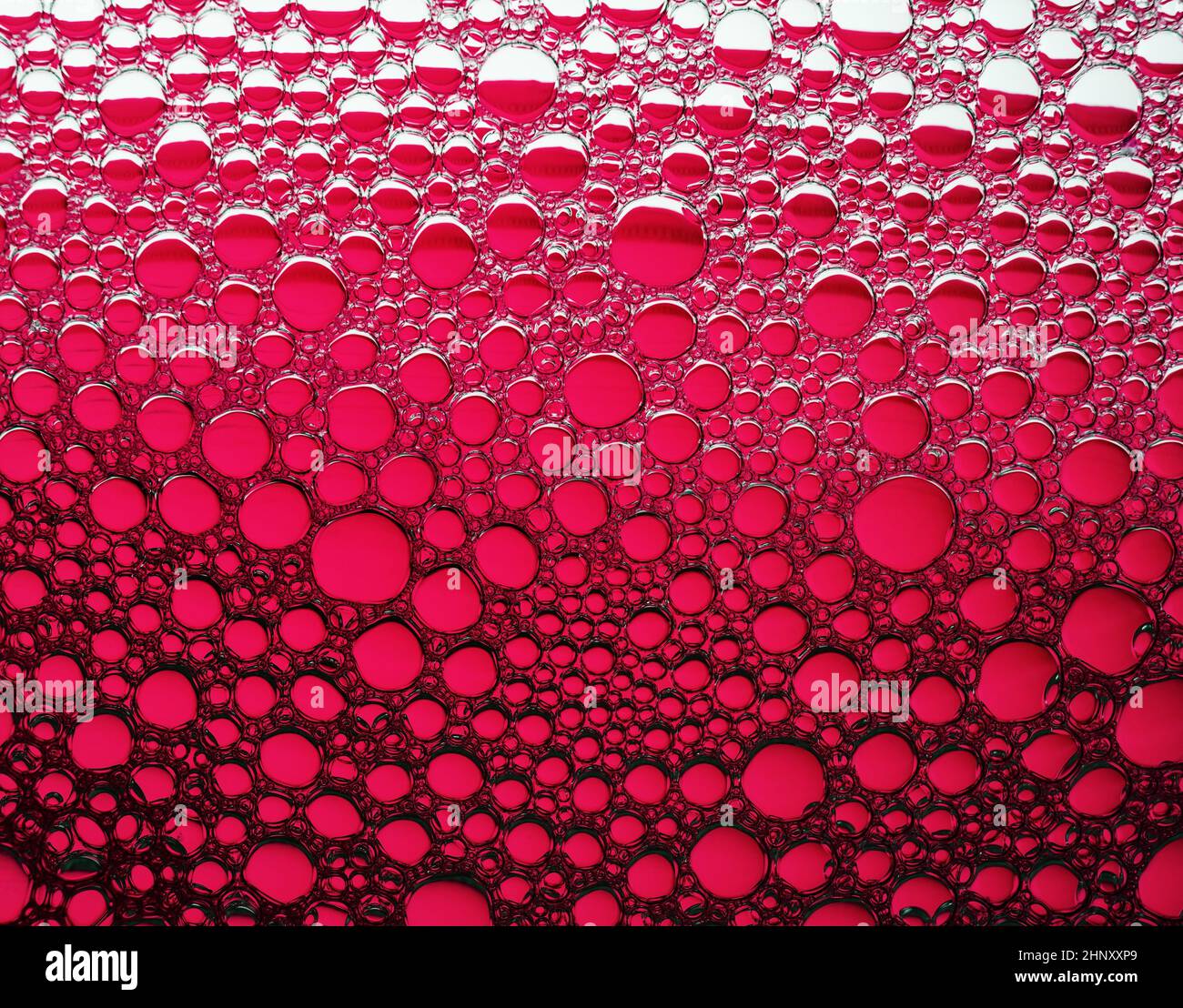 Red bubbles background. Foam bubbles macro texture Stock Photo - Alamy