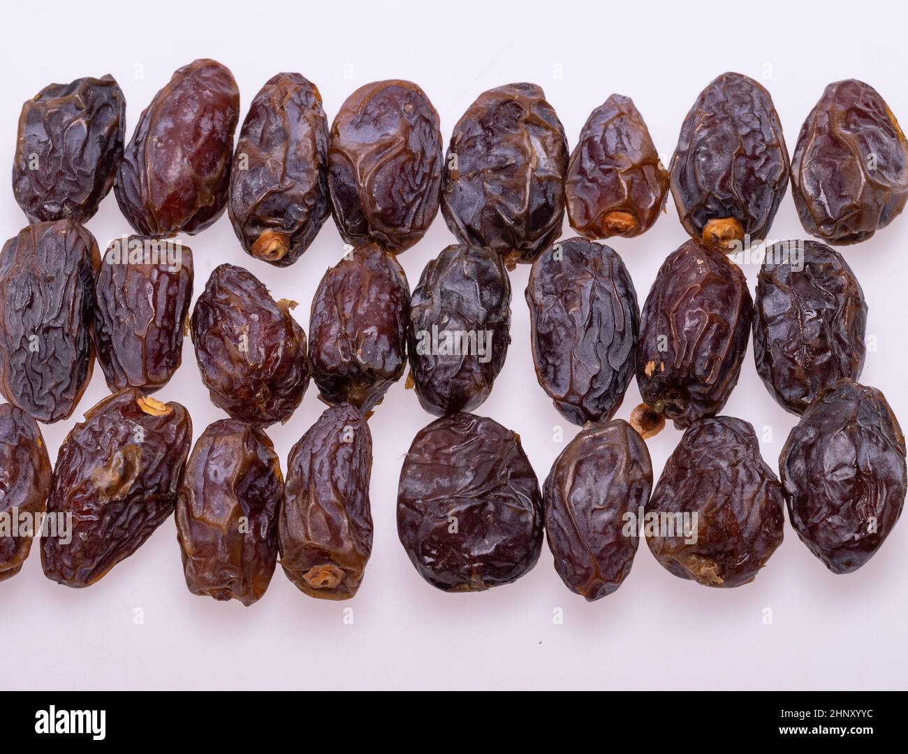 Dried medjoul jumbo dates. Modjoul is one of the noblest variety of ...