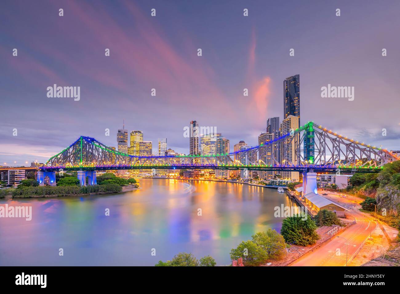Brisbane skyline night panorama hi-res stock photography and images - Alamy