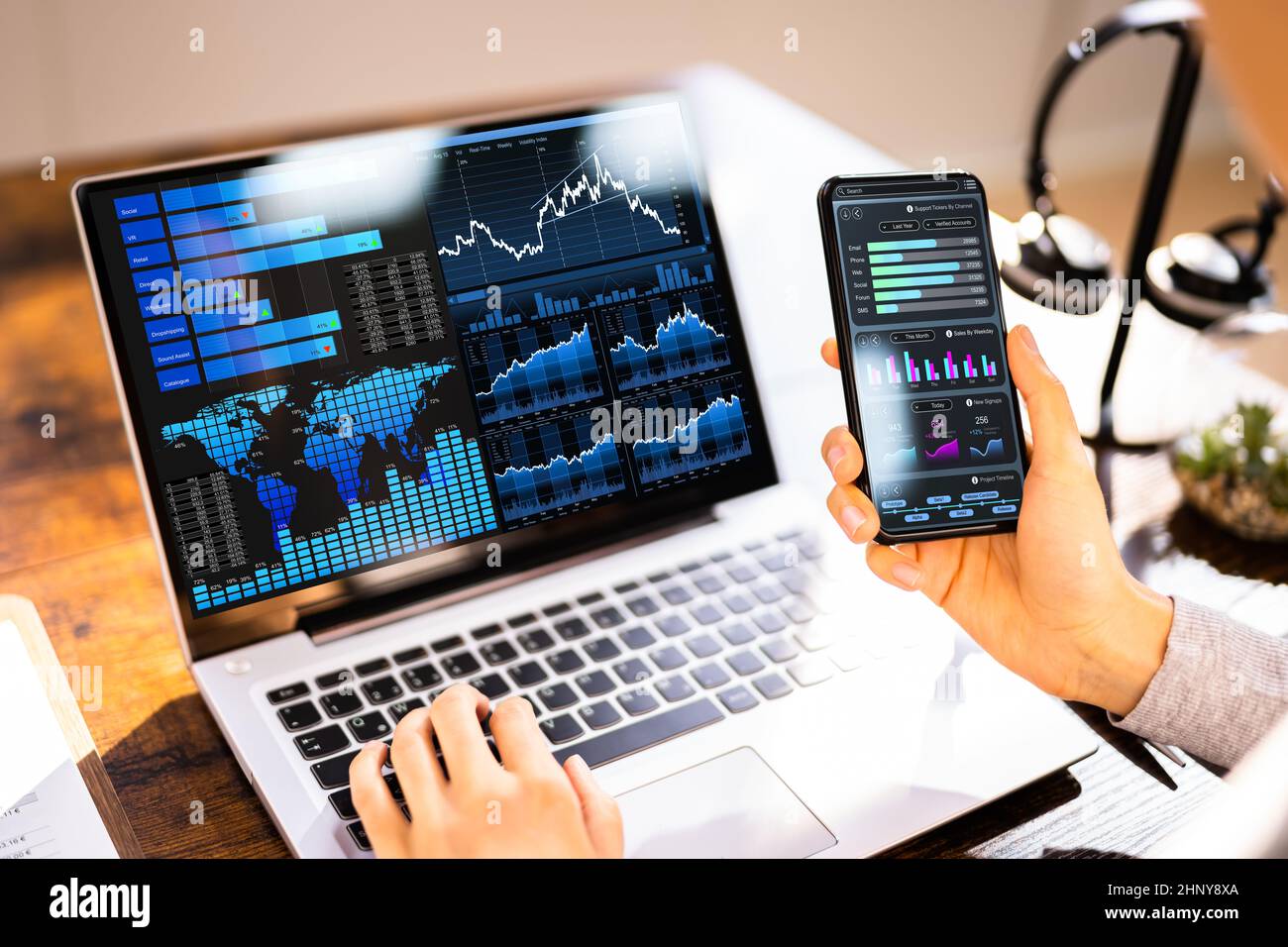 African American Data Analyst Using Data Analytics KPI Dashboard Stock ...