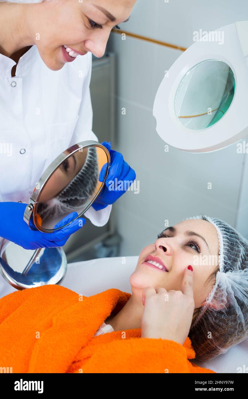 Clinical procedures hi-res stock photography and images - Alamy