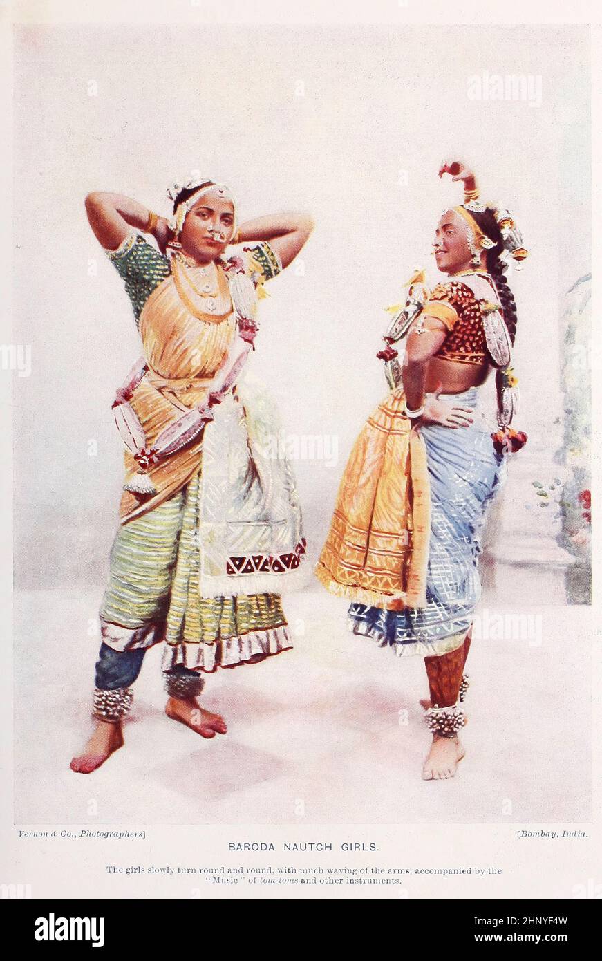 Nautch dance hi-res stock photography and images - Alamy