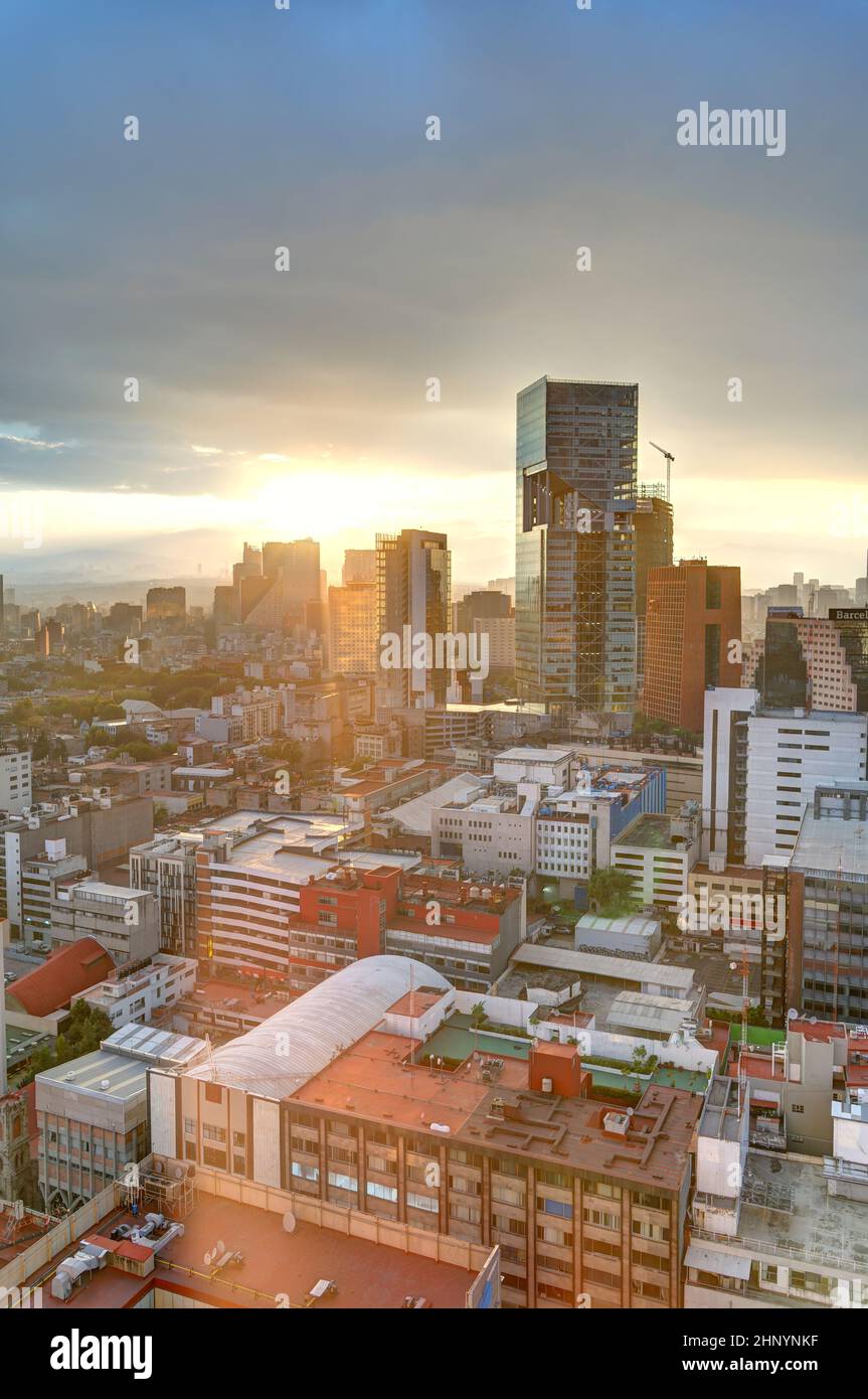 Skyscrapers mexico hi-res stock photography and images - Alamy