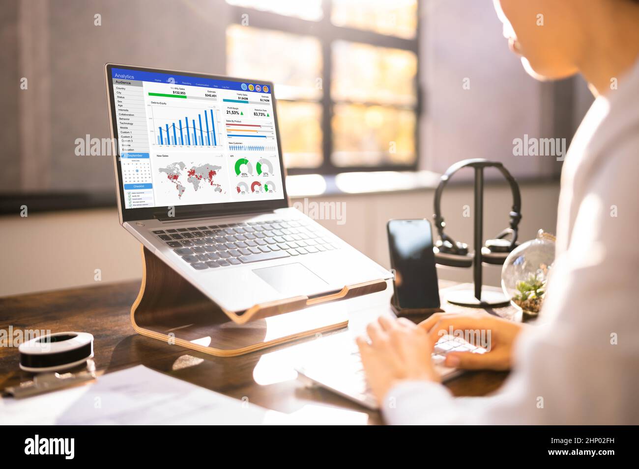 African American Data Analyst Using Data Analytics KPI Dashboard Stock ...