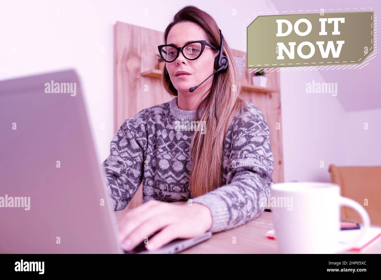 Reading new stuff hi-res stock photography and images - Alamy