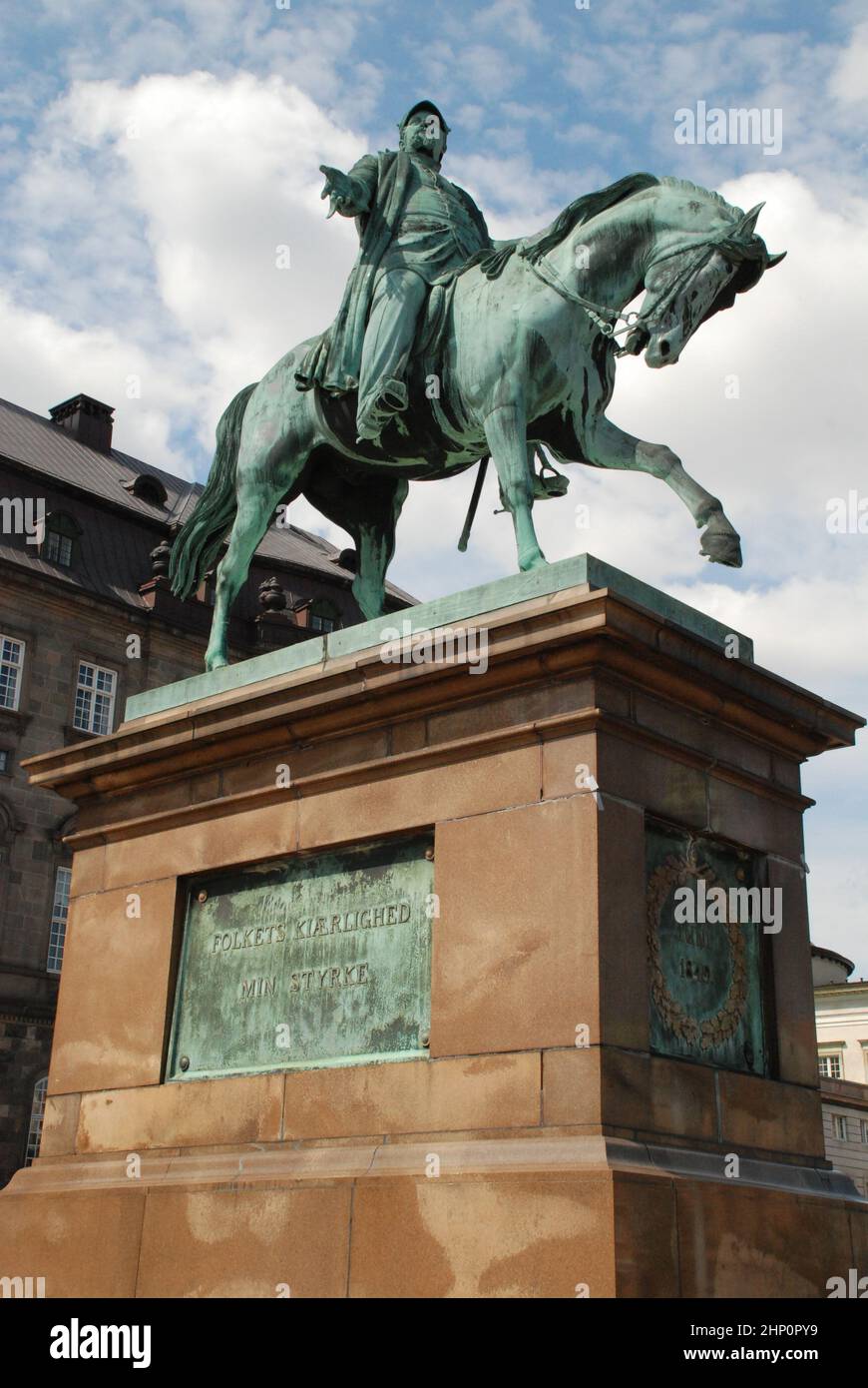 The statue of King Frederik VII in front of the Christiansborg Palace ...