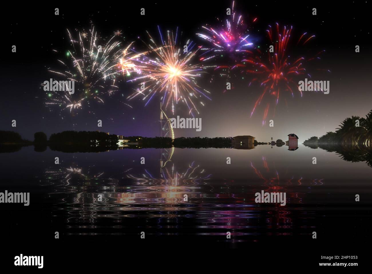 Firework reflections on water hi-res stock photography and images - Alamy