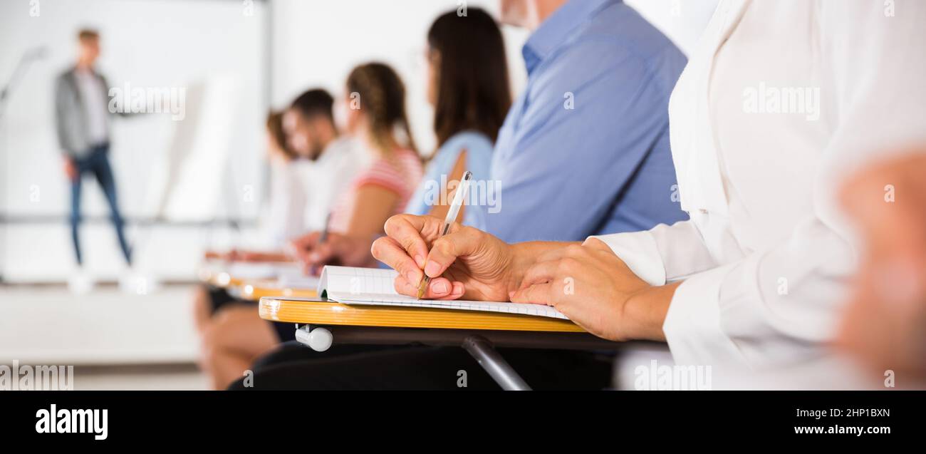 Briefing book hi-res stock photography and images - Alamy