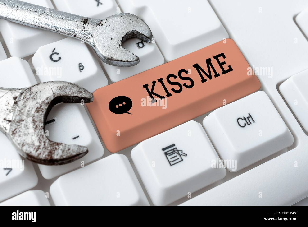 Kiss website hi-res stock photography and images - Alamy