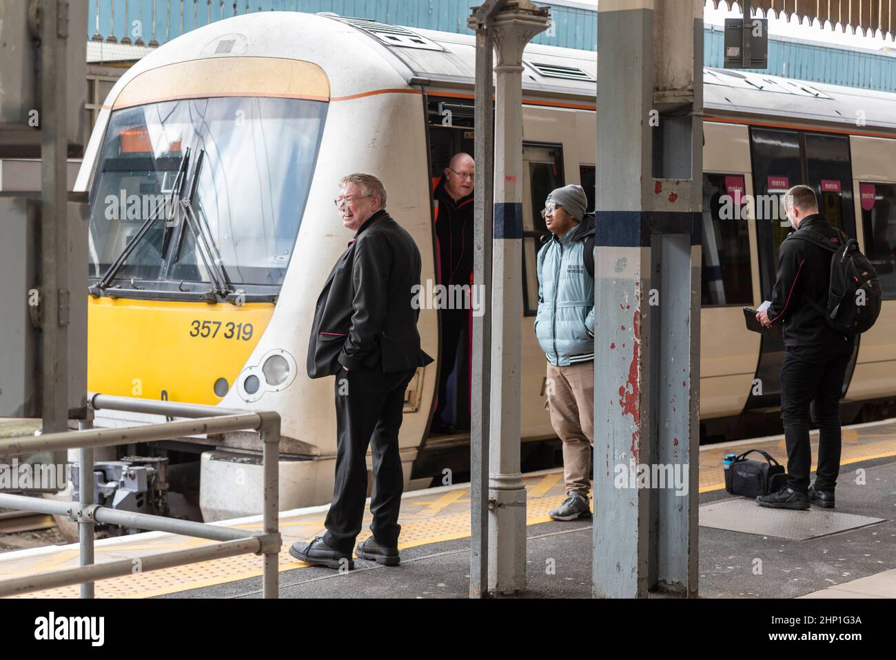 Southend central station hi-res stock photography and images - Alamy