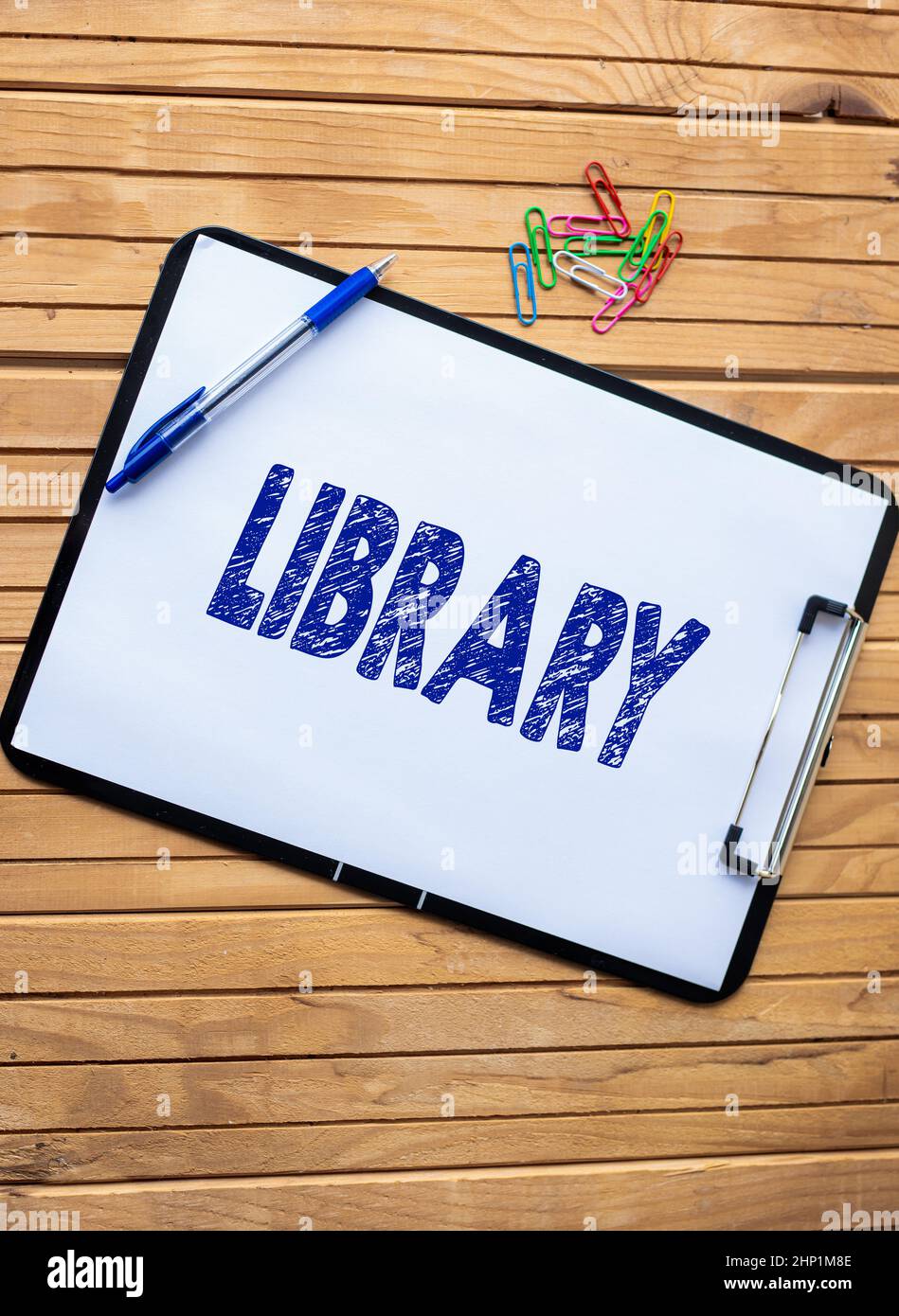 University library stacks reference hi-res stock photography and images ...