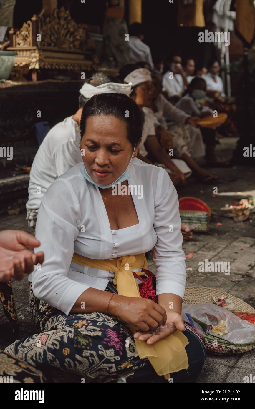 Balinese Hindu during religious ceremony in Bali Stock Photo - Alamy