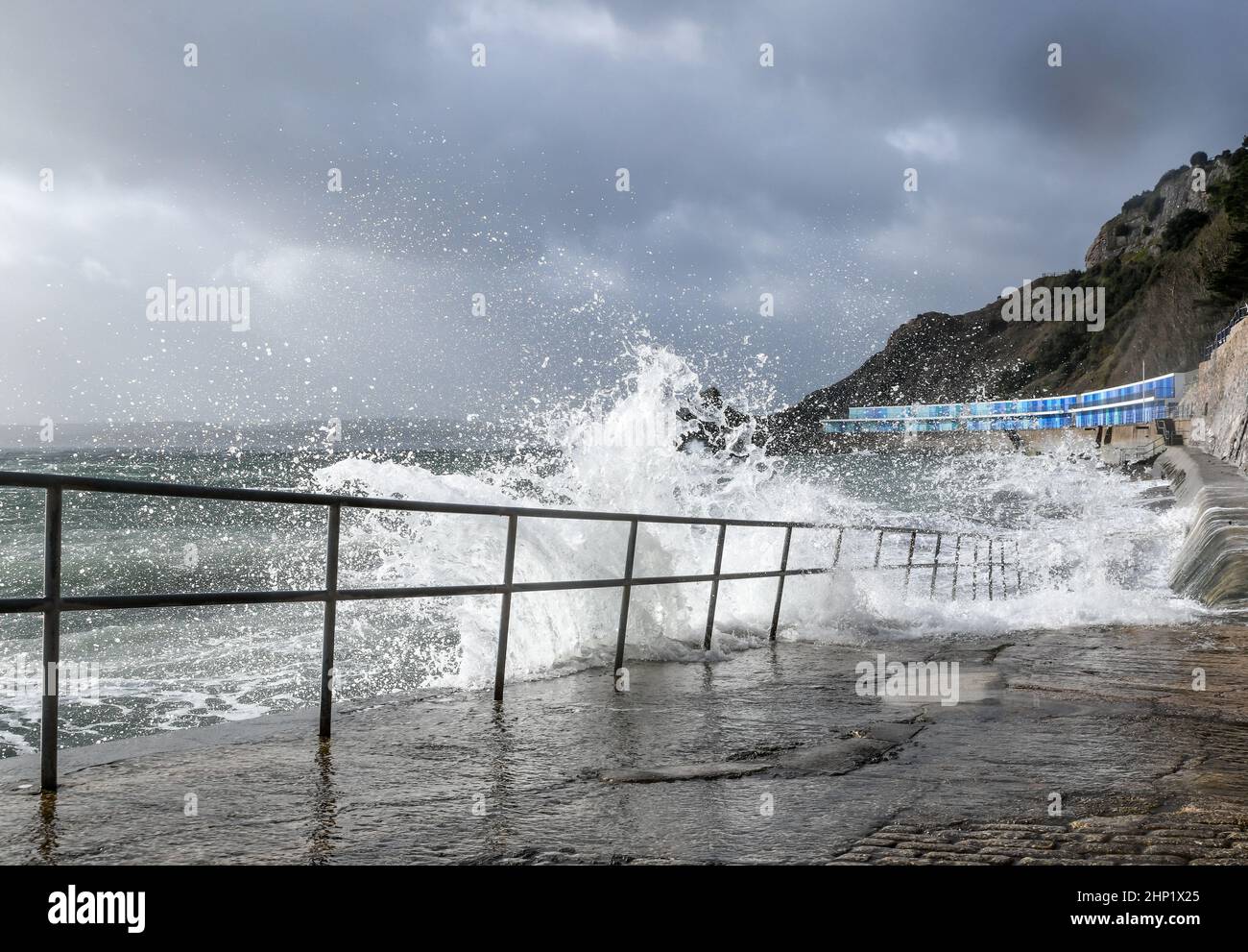 Torquay, UK. Friday 18 Feb 2022. Storm Eunice causes large waves in ...