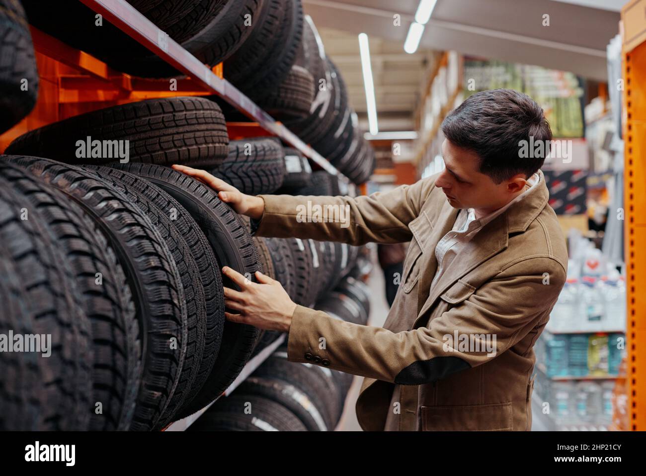 Man warehouse supermarket hi-res stock photography and images - Alamy