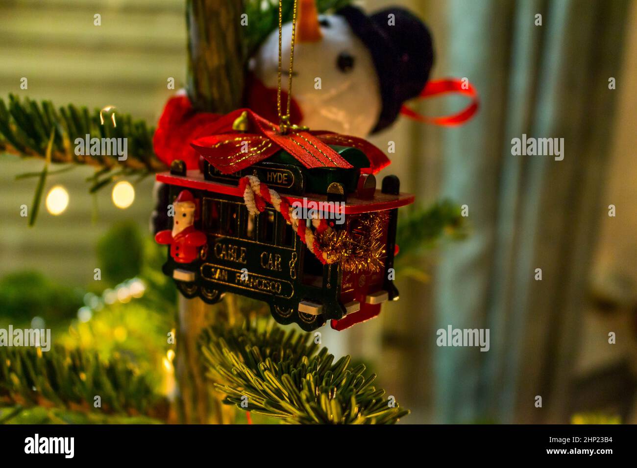 Cable decoration hi-res stock photography and images - Alamy