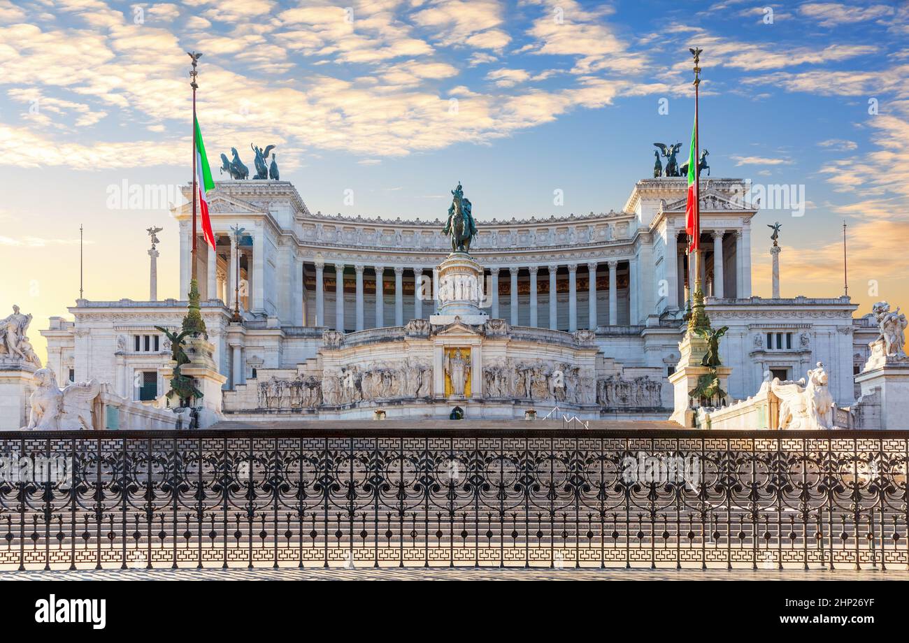 View of colosseum from vittoriano hi-res stock photography and images ...
