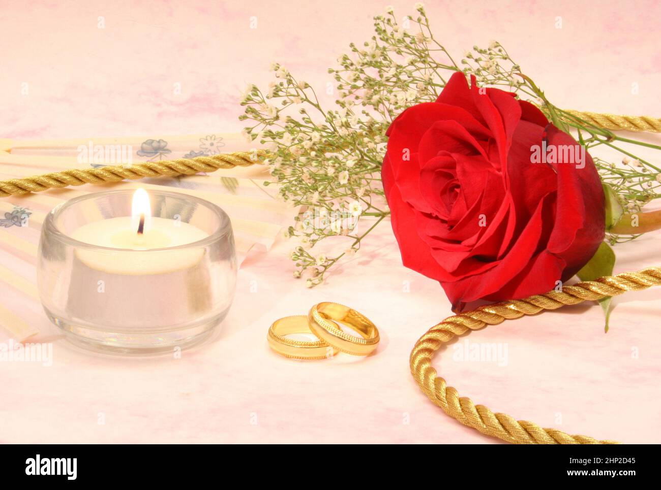 Gold rope hi-res stock photography and images - Alamy