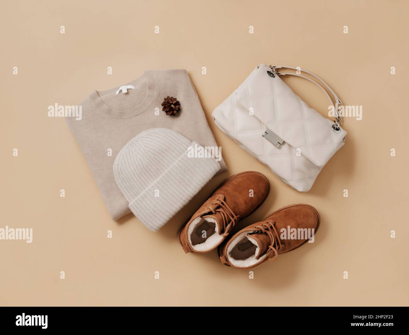 Stylish monochrome winter outfit set. Cashmere knitted bini hat ...