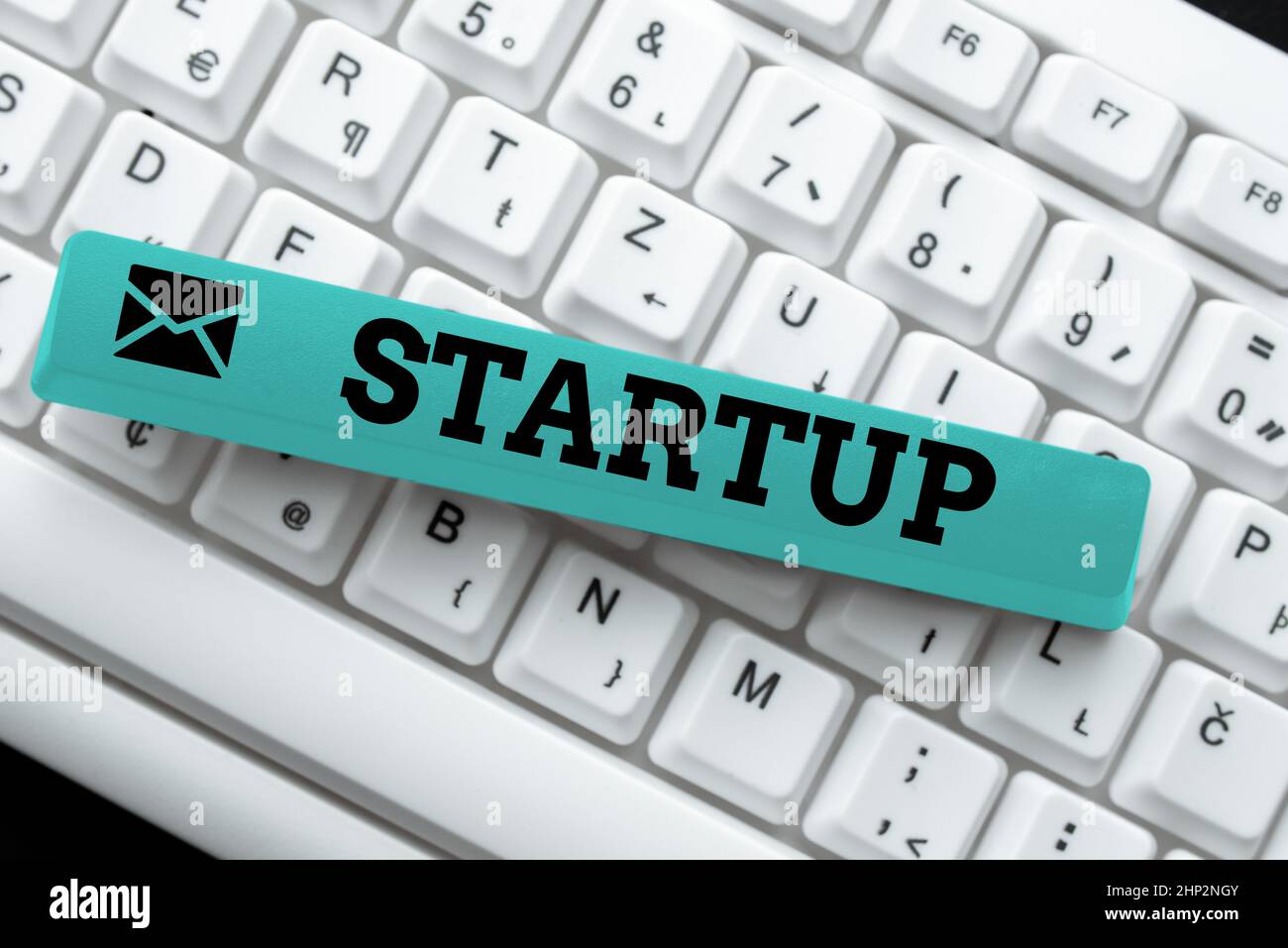 Workplace setting up hi-res stock photography and images - Alamy