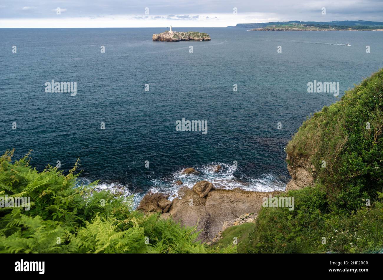 Island off santander hi-res stock photography and images - Alamy