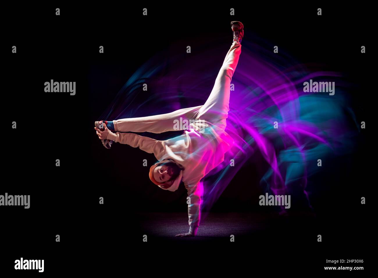 Dancing teen boy breakdance hi-res stock photography and images - Alamy