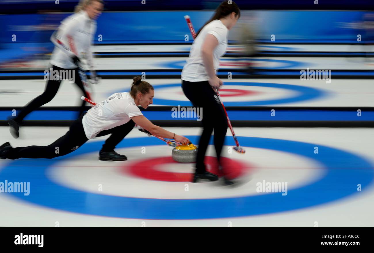 Great Britain's Vicky Wright (left), Jennifer Dodds (centre) and Hailey ...