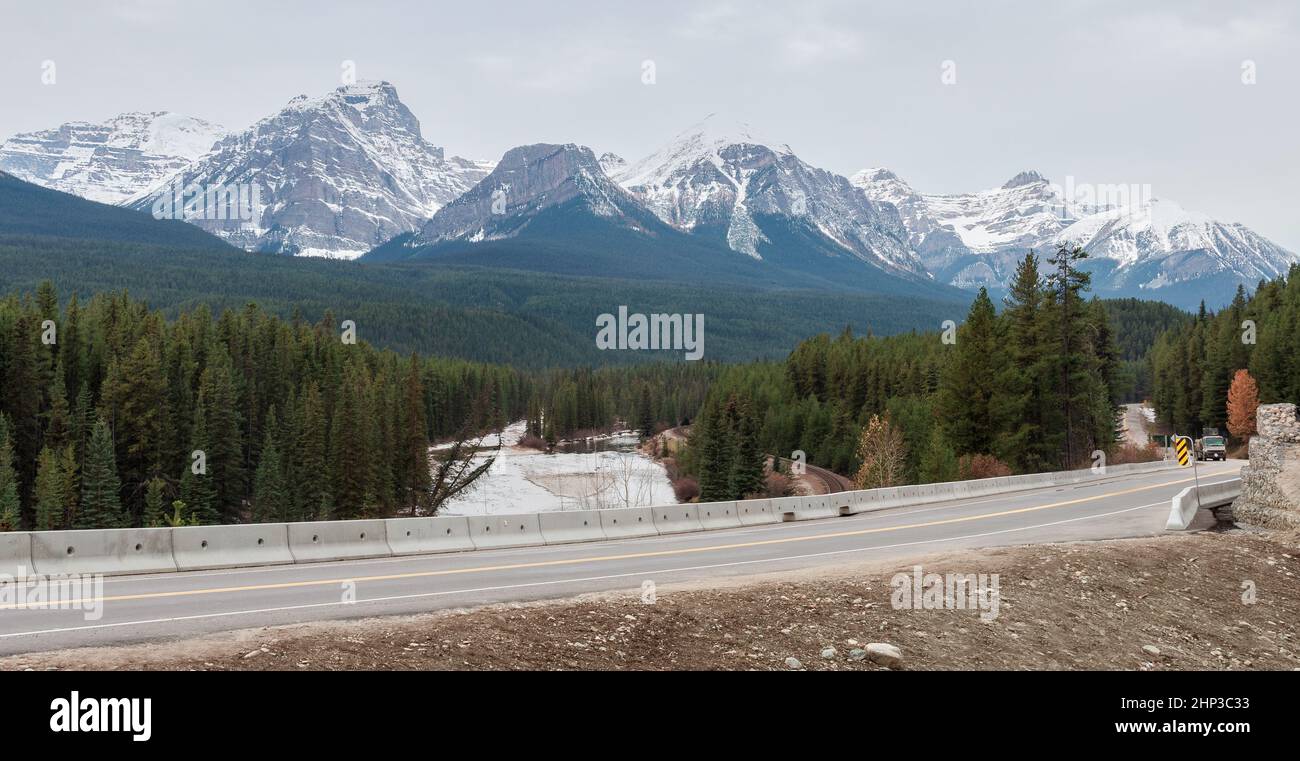Scenery winter view of Nicholas Morant's Curve on Canadian Pacific ...