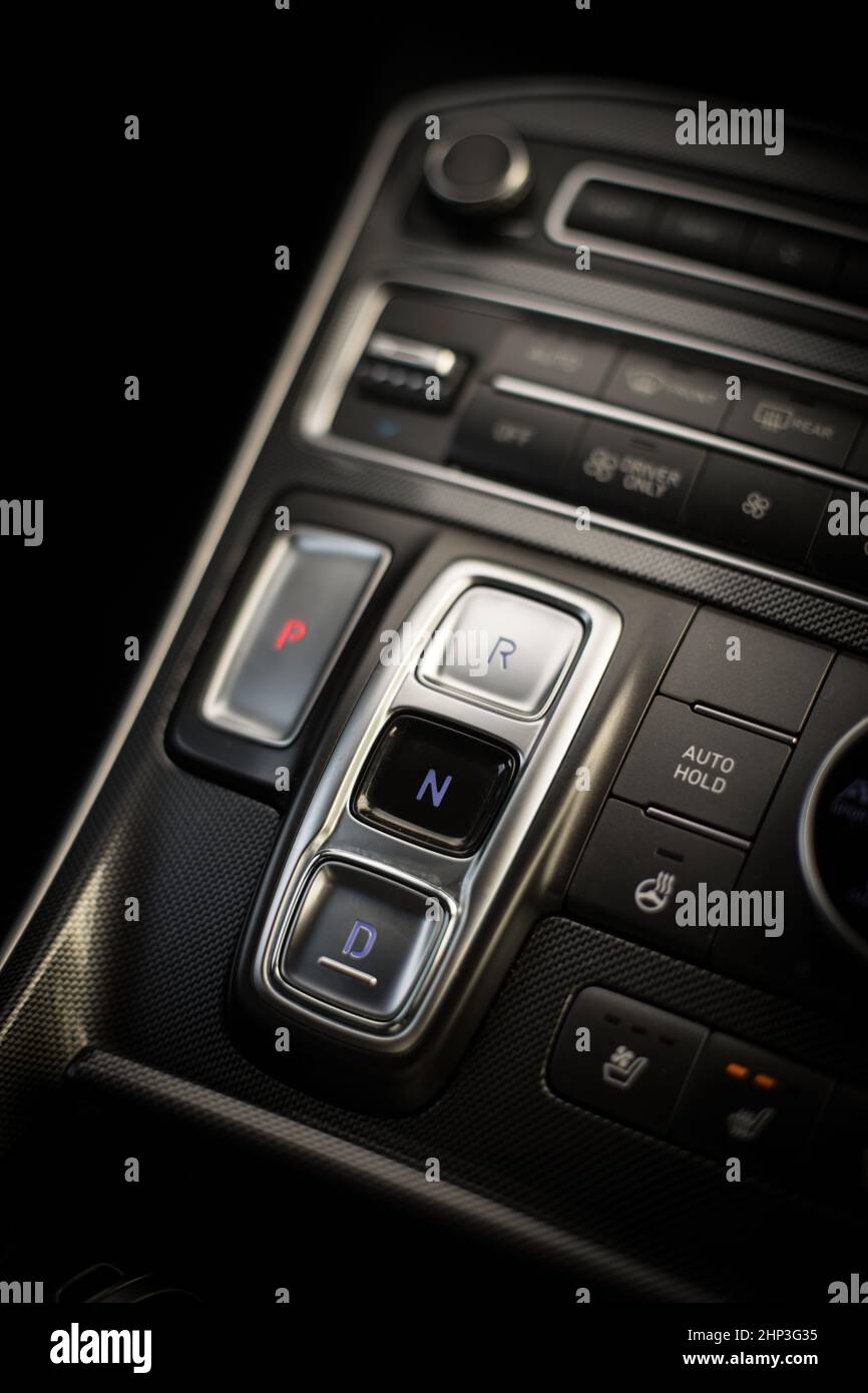 Semi automatic transmission hi-res stock photography and images - Alamy