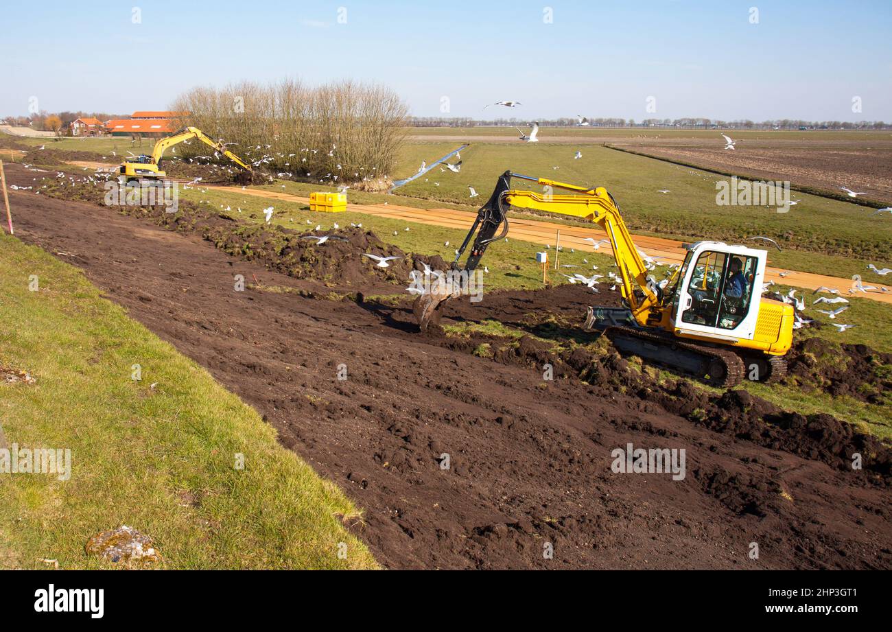 Removing topsoil and grass hi-res stock photography and images - Alamy
