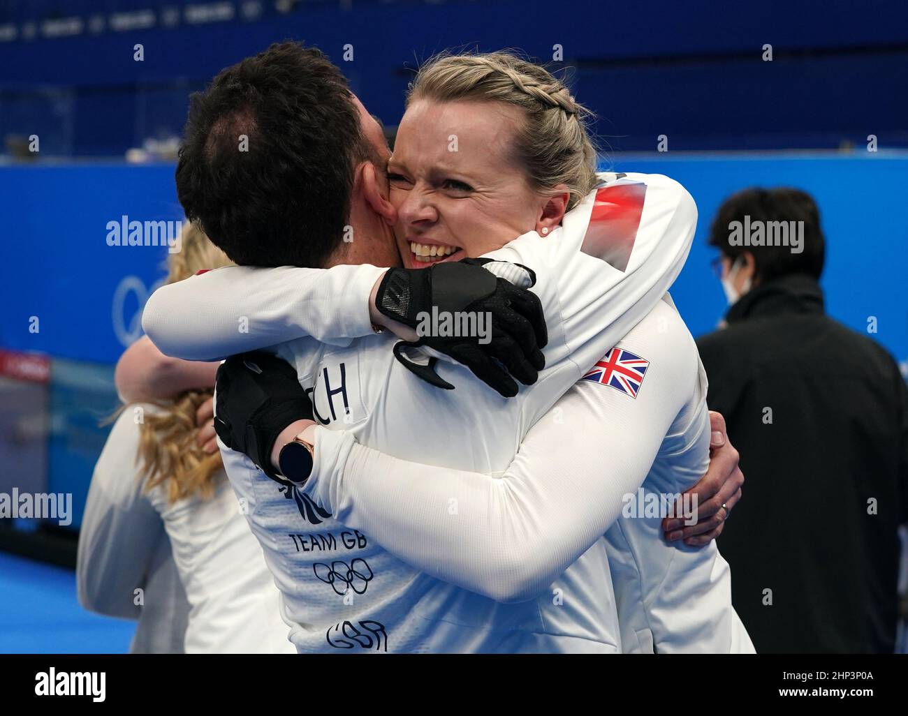 Great Britain's coach David Murdoch and Vicky Wright celebrate victory ...