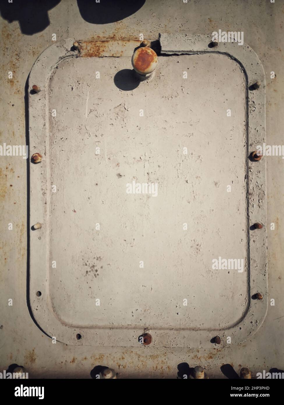 Submarine hatch door hi-res stock photography and images - Alamy