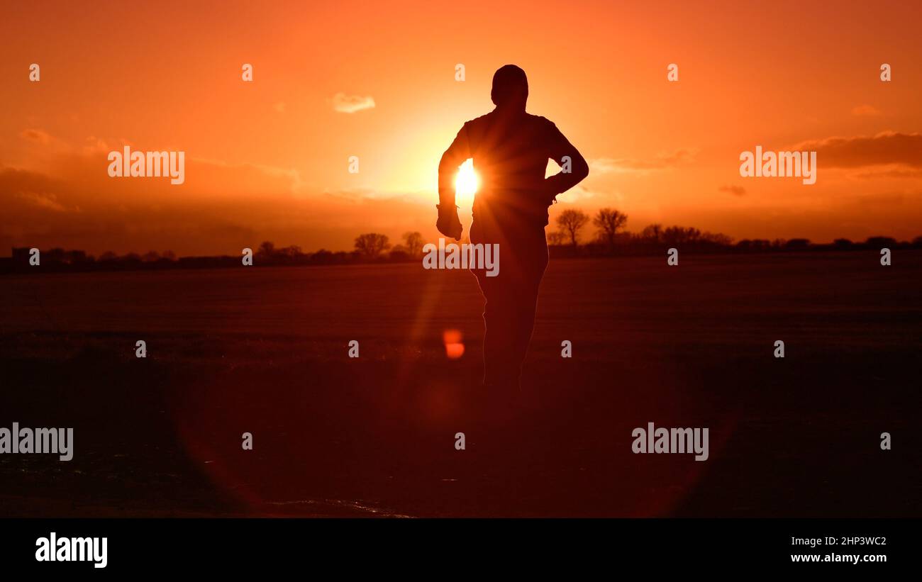 Running at night countryside uk hi-res stock photography and images - Alamy
