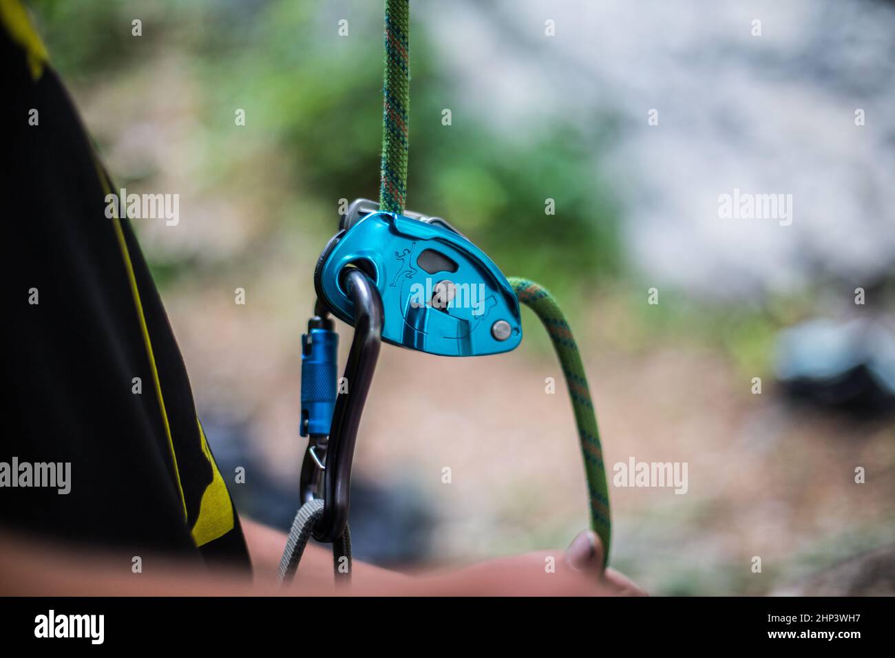 Rope descent system hi-res stock photography and images - Alamy