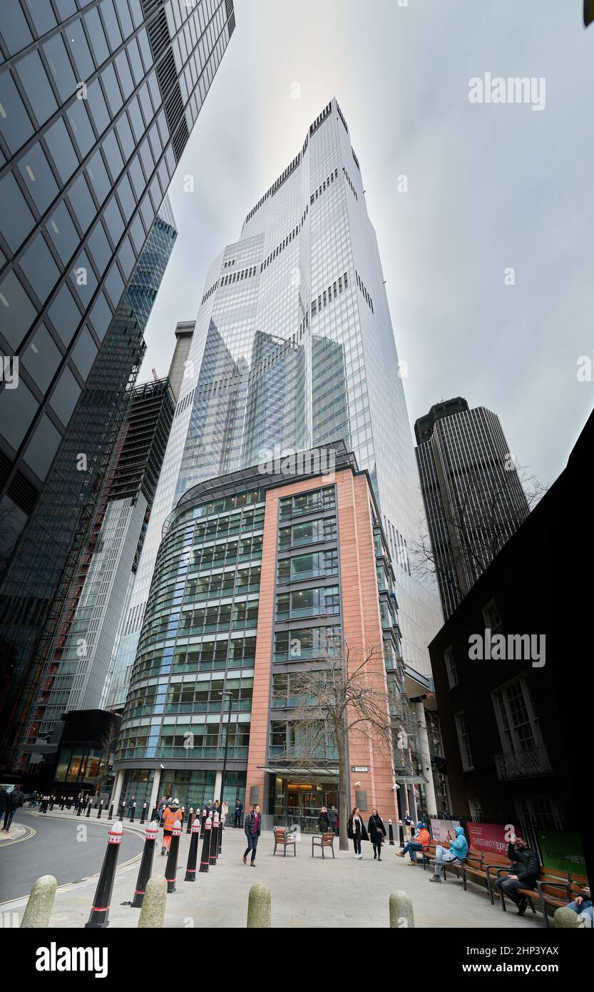 The Hiscox london market insurance house in front of 22 Bishopsgate ...