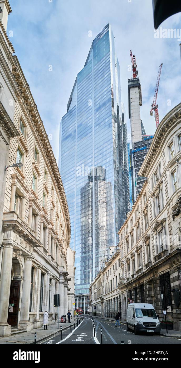 Tower 42 (NatWest tower) reflected in the glass of 22 Bishopsgate (also ...