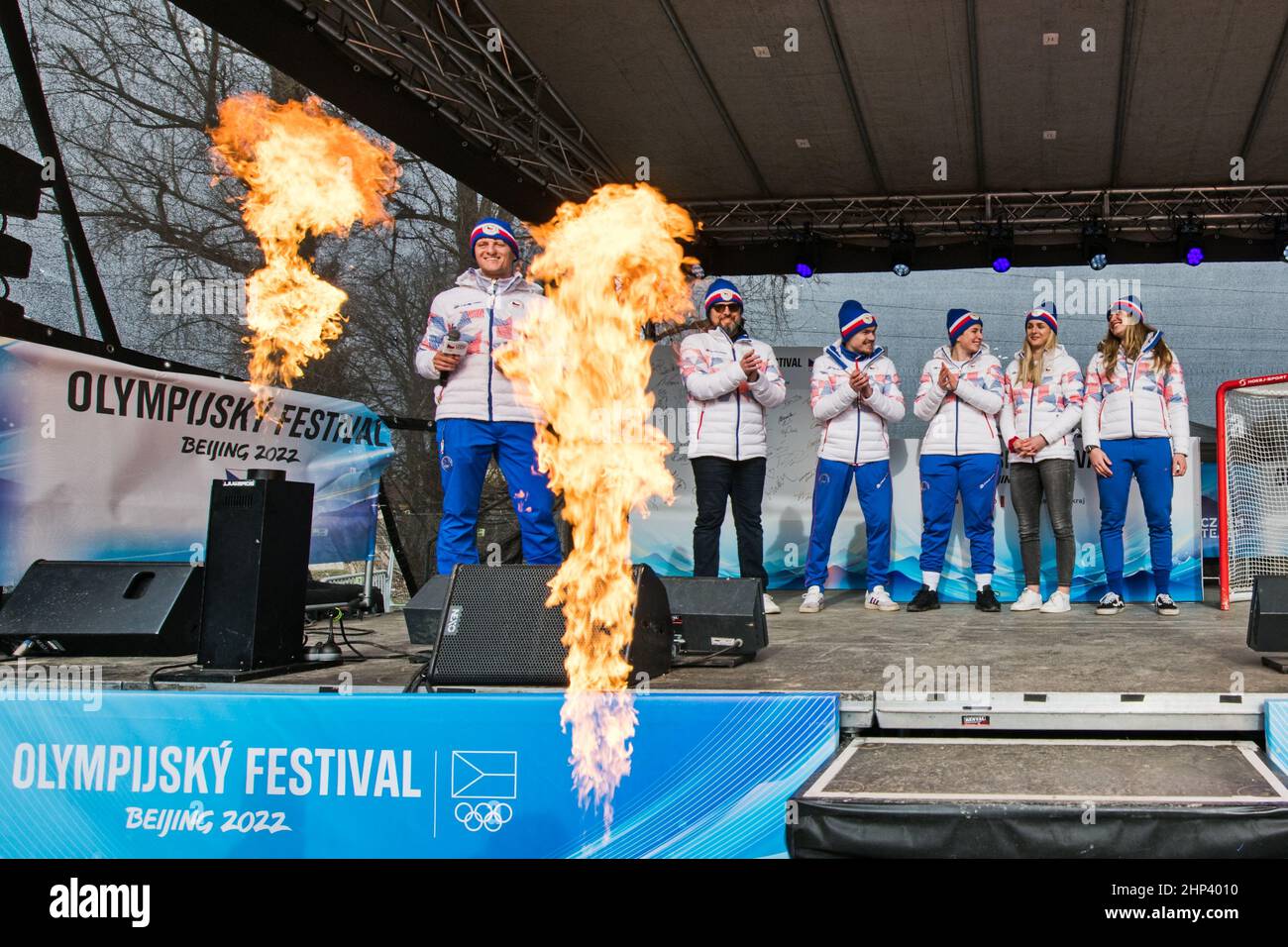 Brno, Czech Republic. 18th Feb, 2022. (L-R) Coach Tomas Pacina, his ...