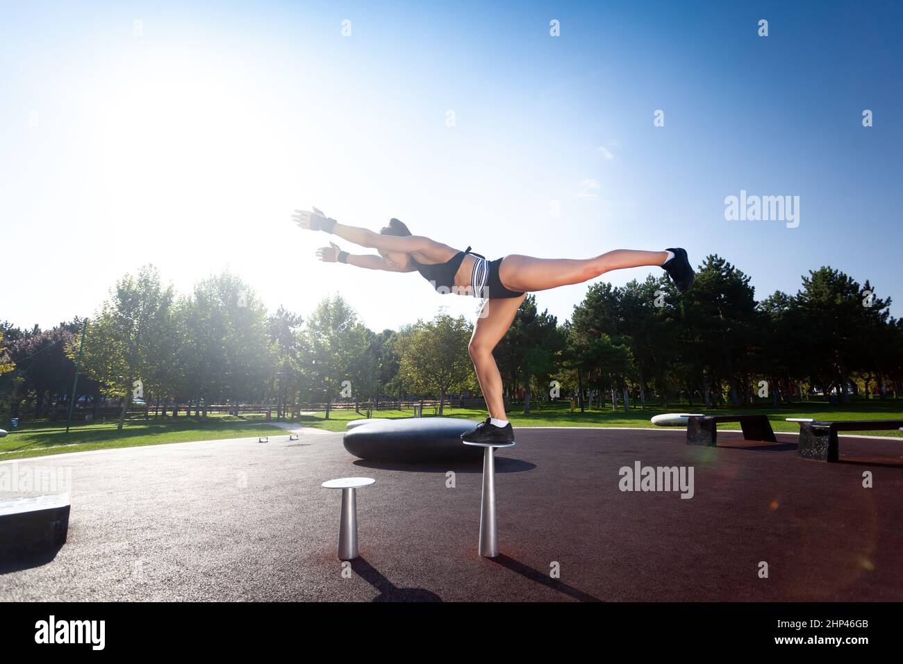 Muscle synchronization hi-res stock photography and images - Alamy