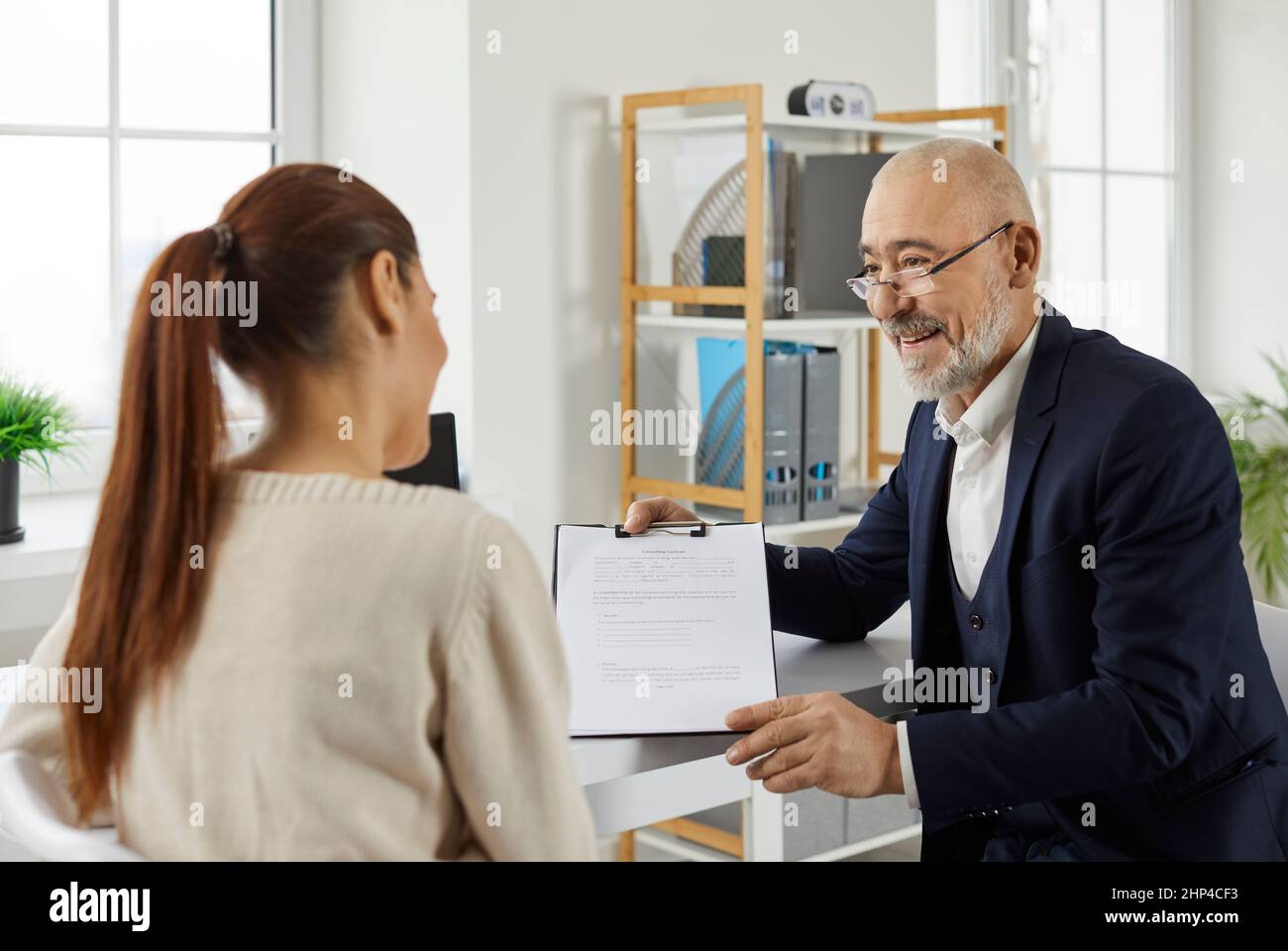 Contract agreement hi-res stock photography and images - Alamy