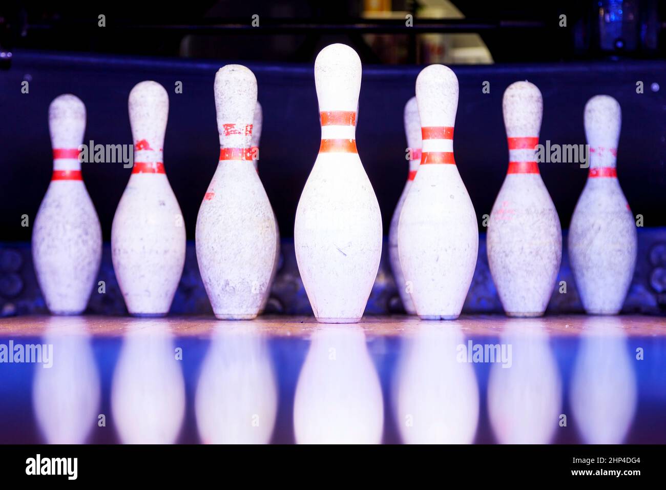 Ball head pins hi-res stock photography and images - Alamy