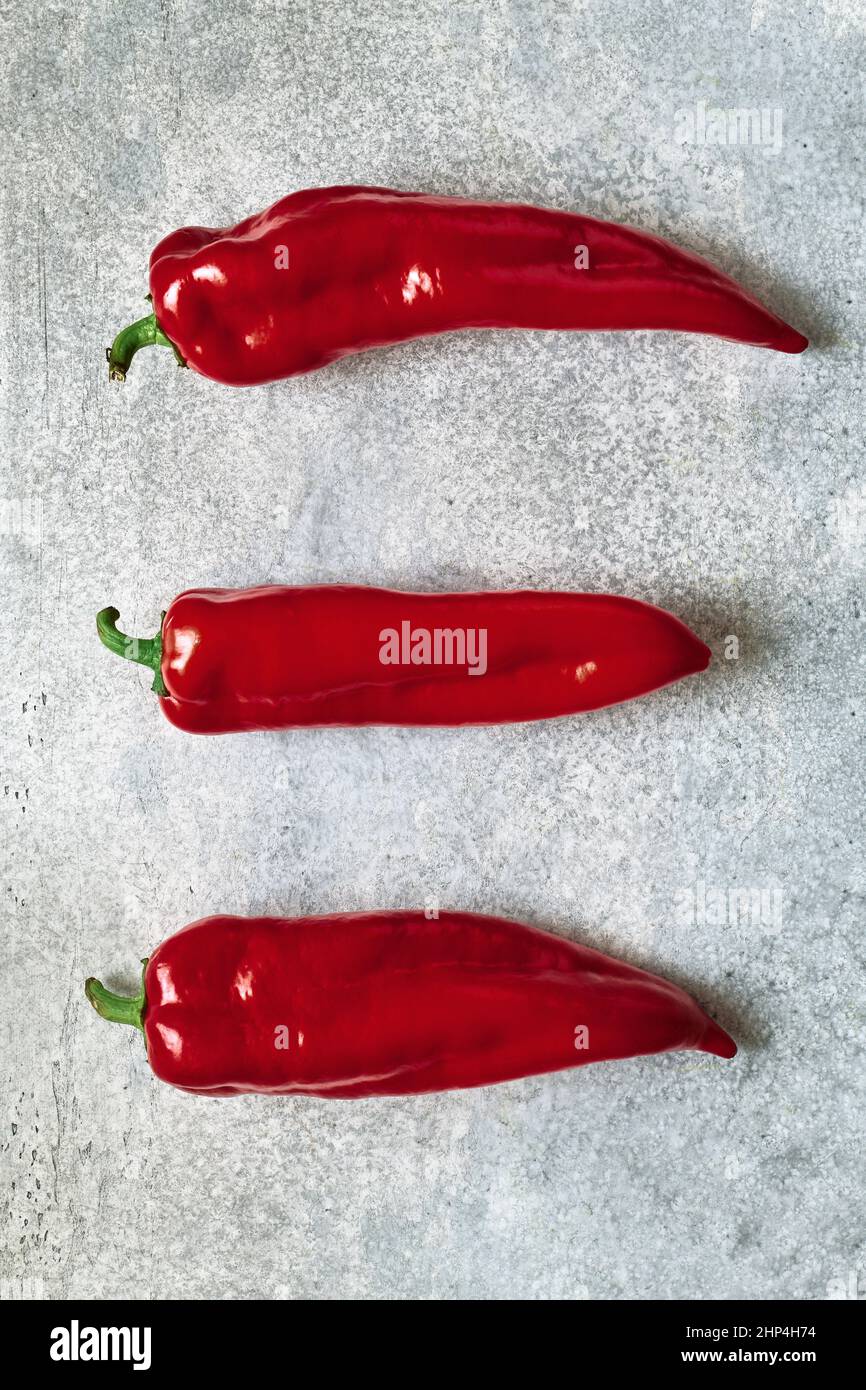 Peppers red hot in pods hi-res stock photography and images - Alamy