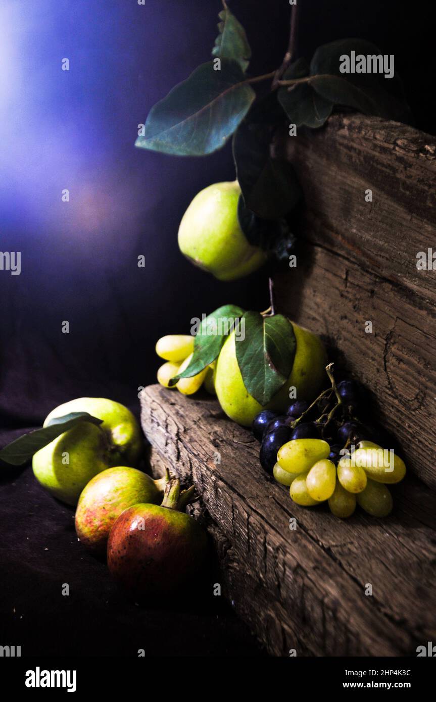 Frutta autunnale hi-res stock photography and images - Alamy