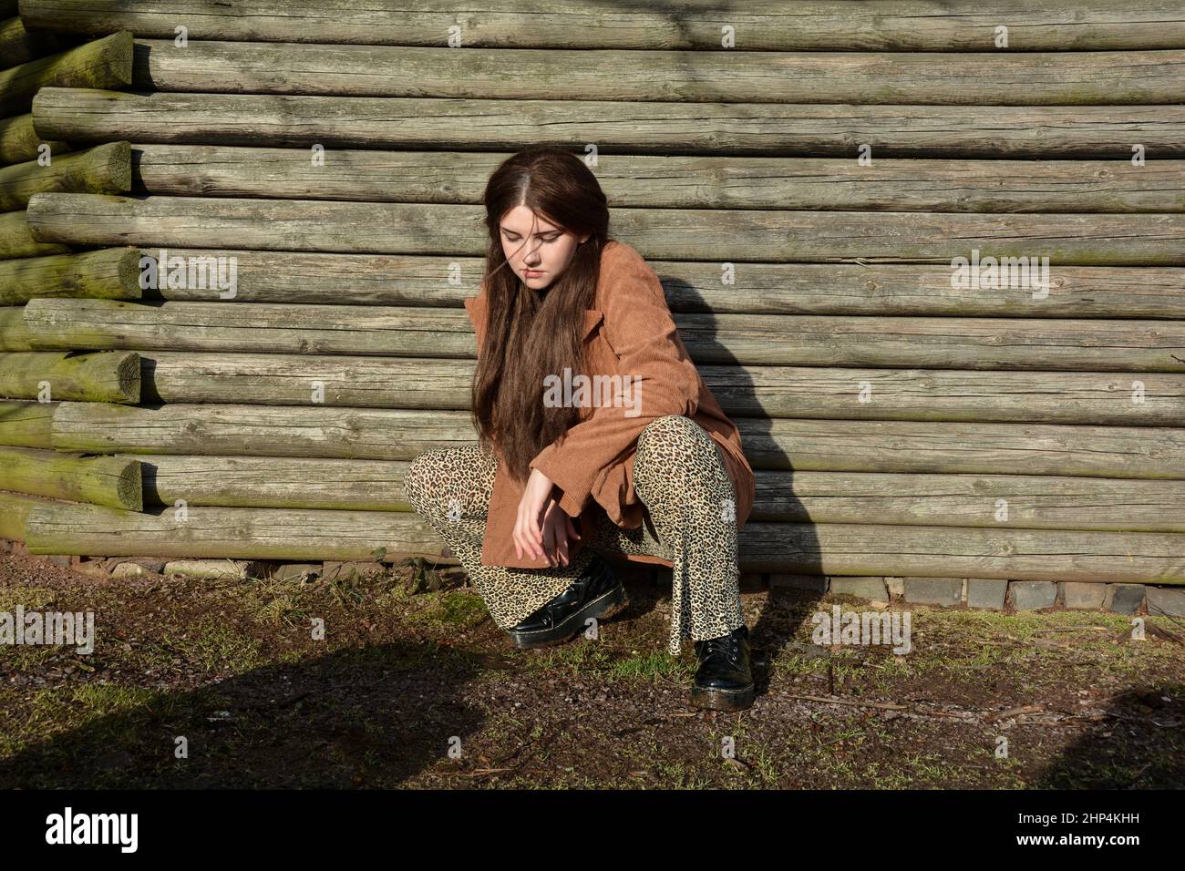 Crouches down hi-res stock photography and images - Alamy