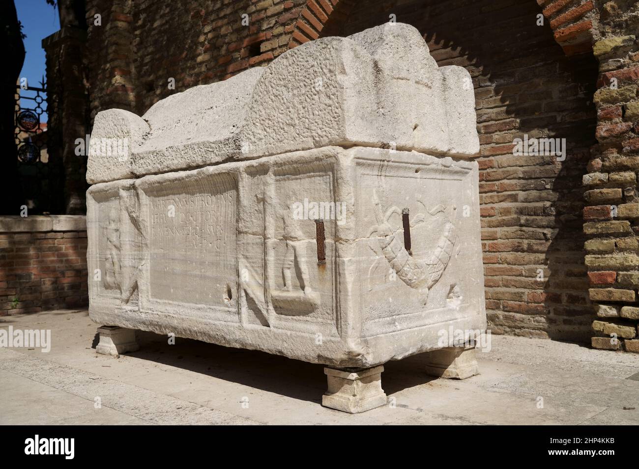 Sarcofago ravenna hi-res stock photography and images - Alamy