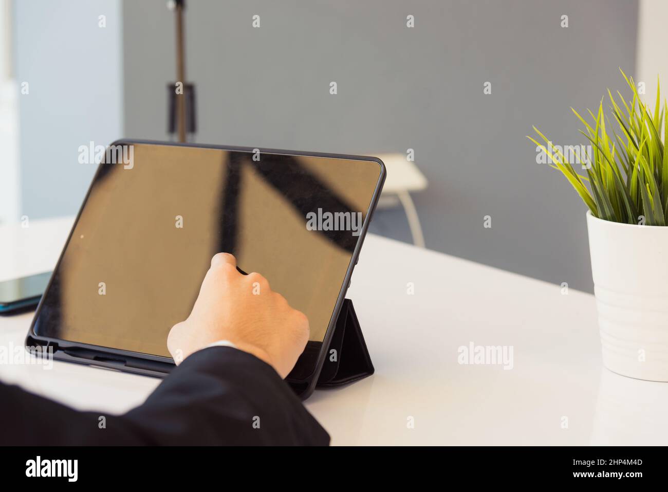 Suit back hi hi-res stock photography and images - Alamy