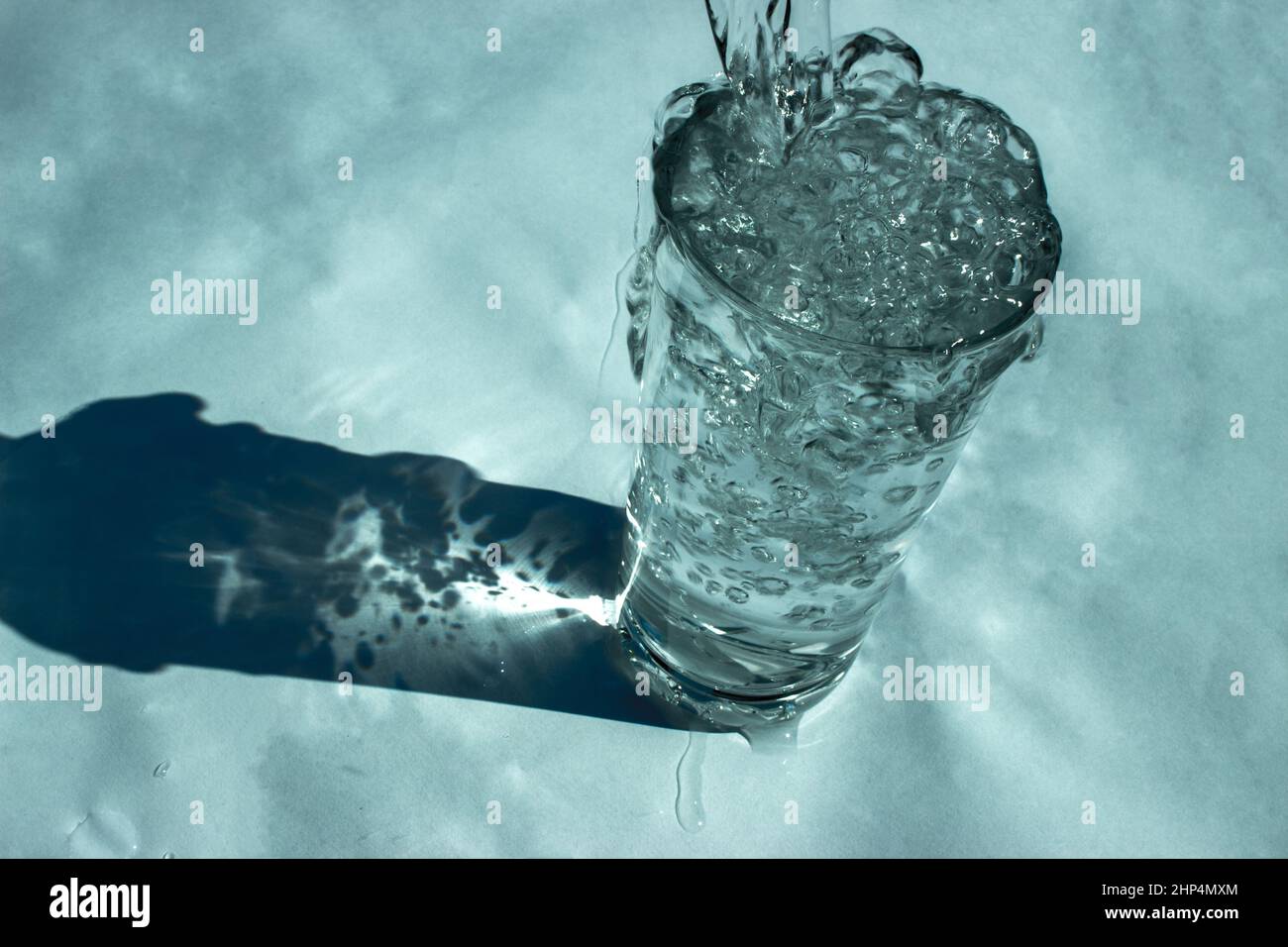 White topped wave hi-res stock photography and images - Alamy