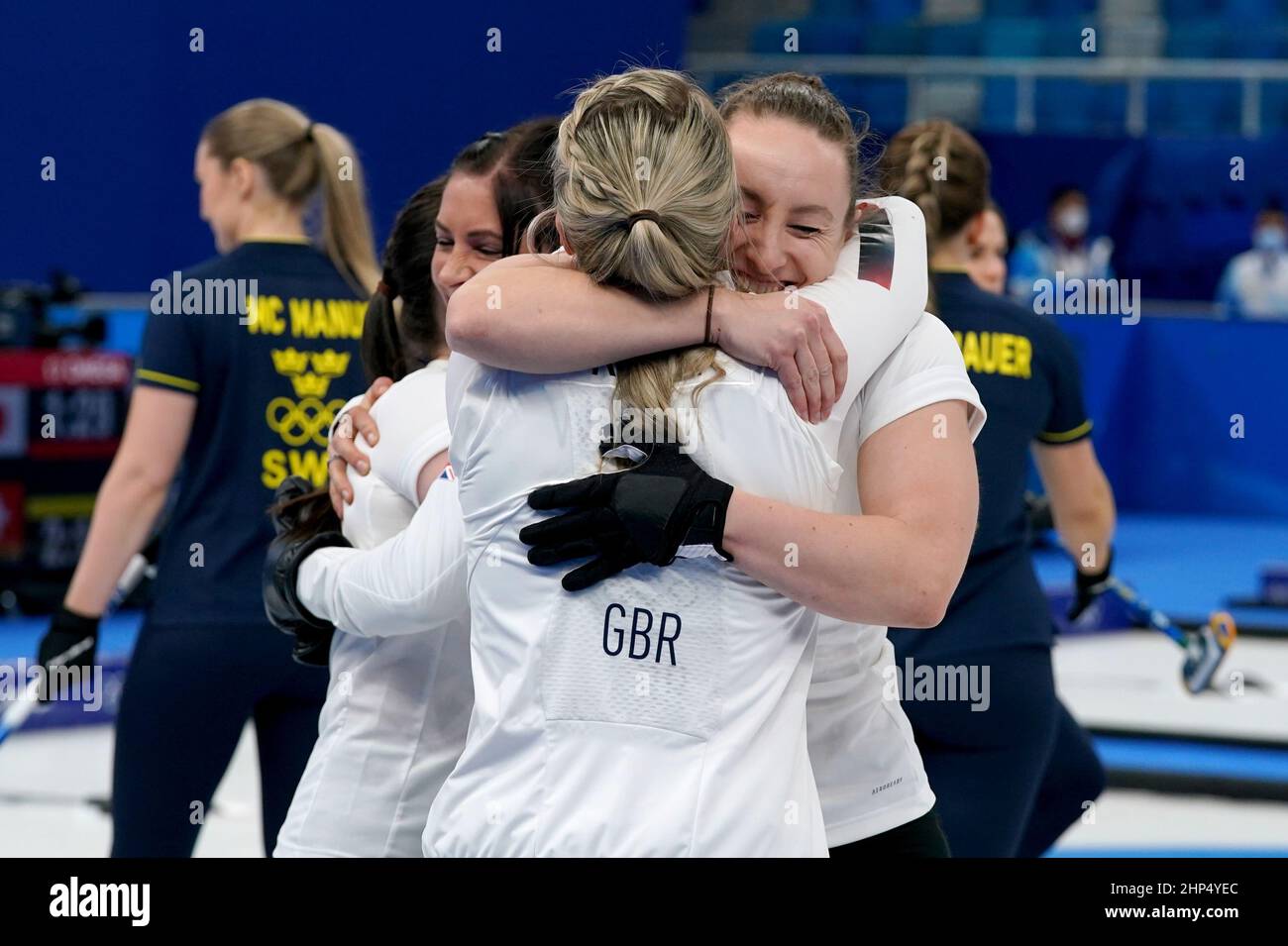 Great Britain's Vicky Wright and Jennifer Dodds celebrate victory after ...