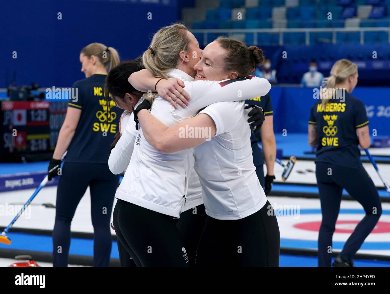 Great Britain's Vicky Wright and Jennifer Dodds celebrate victory after ...