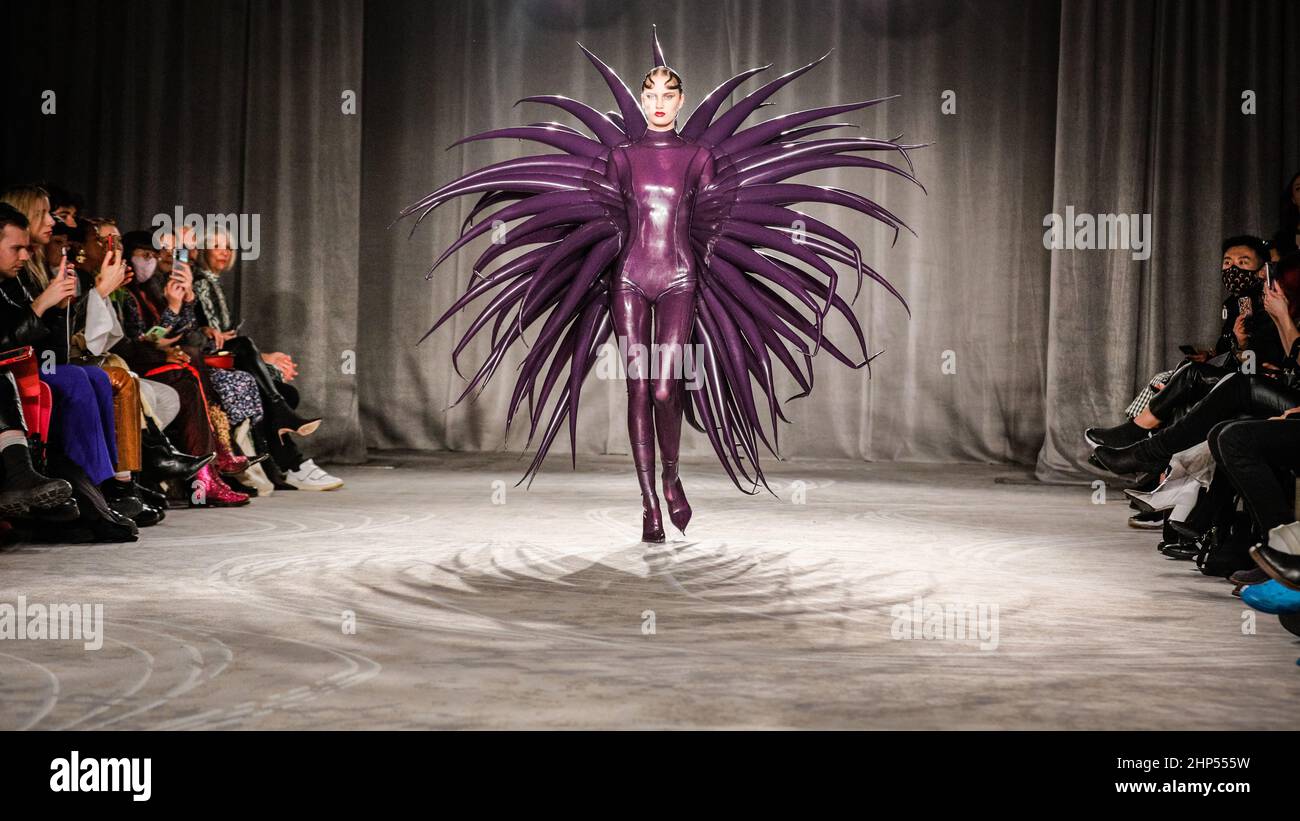 London, UK, 18th Feb 2022. On/Off presents Jack Irving, catwalk at the ...