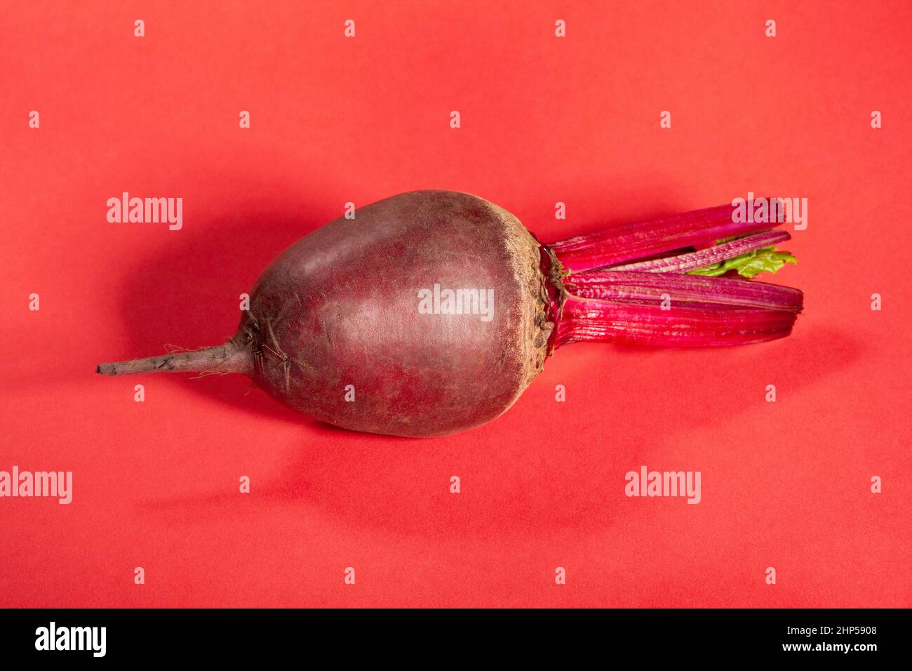 Red red background hi-res stock photography and images - Alamy